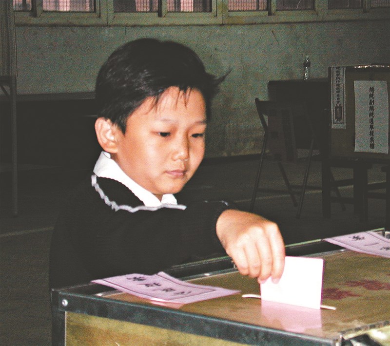 身高126公分 娃娃臉 有投票權